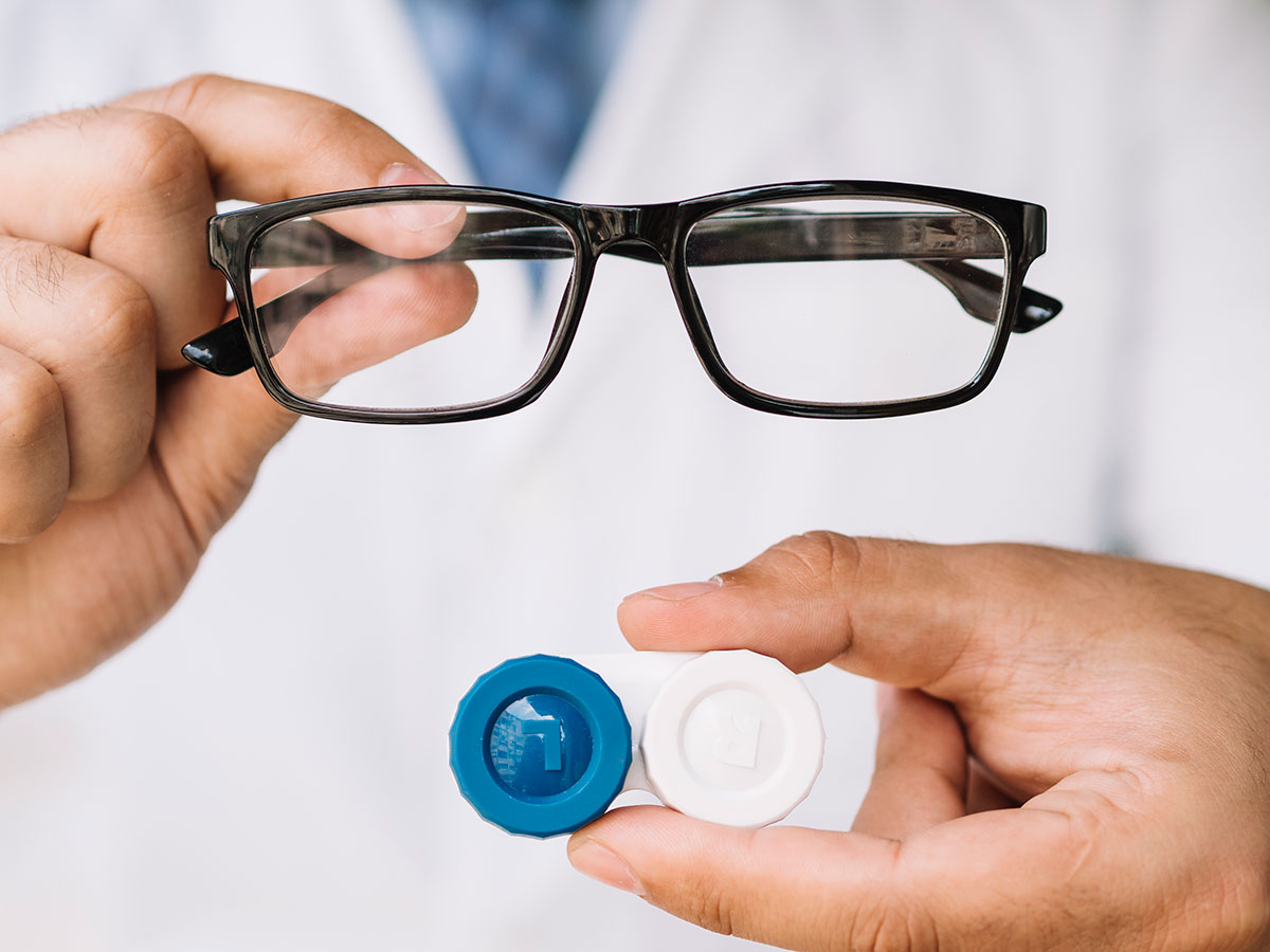 Optician vs. Optometrist: Understanding the Difference – David Robinson ...